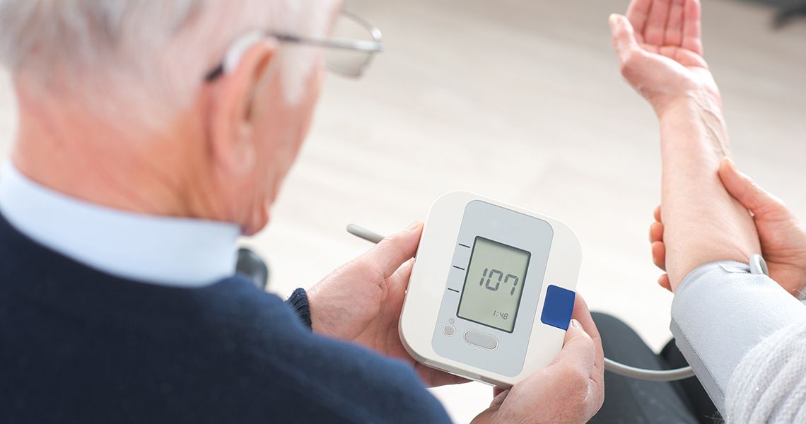 Hvordan måler jeg mit blodtryk? Guide til blodtryk | Med24.dk
